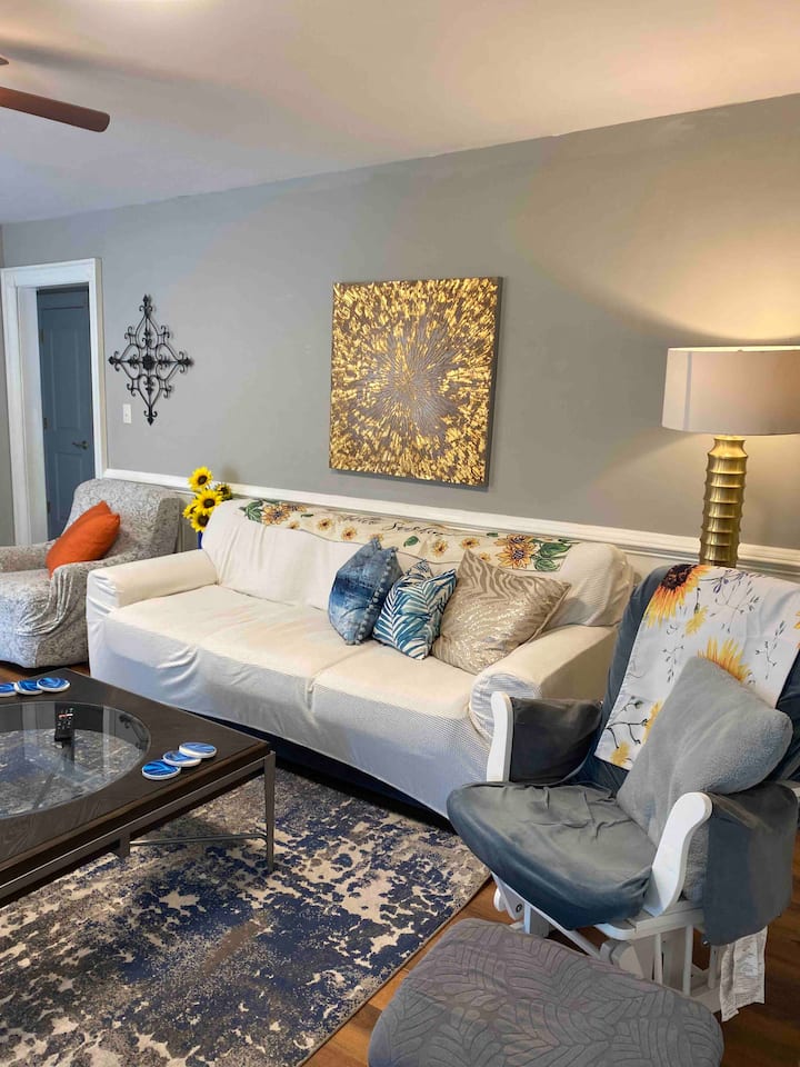 Golf Course View, A Delightful, Art Deco Gem,4-br - Charlotte, NC