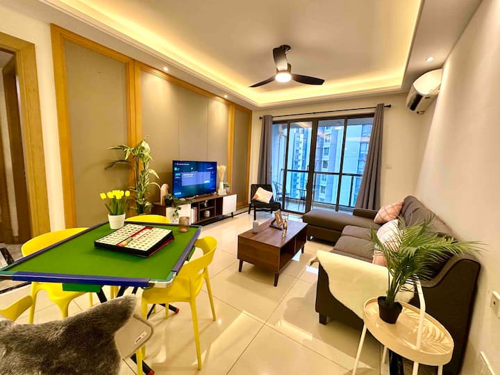 R&f Urban Retreat @ Level 31 (3 Bedroom) 12-16pax - Johor Bahru