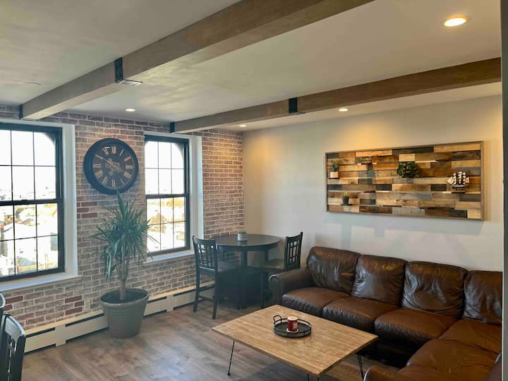 City Style Apartment, Beach Passes Included - Atlantic Beach, NY