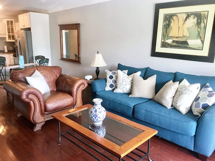 Ocean View Condo In The Heart Of The Isle Of Palms - Isle of Palms, SC
