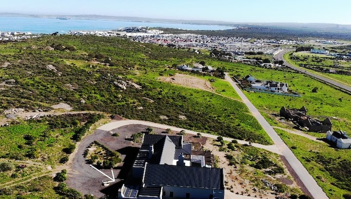 Hook Wine And Sinker - Langebaan