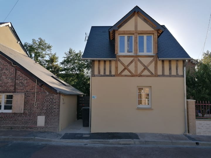 Maisonette Sur Jardin Privé En Bordure De Rivière - ibis budget Lisieux