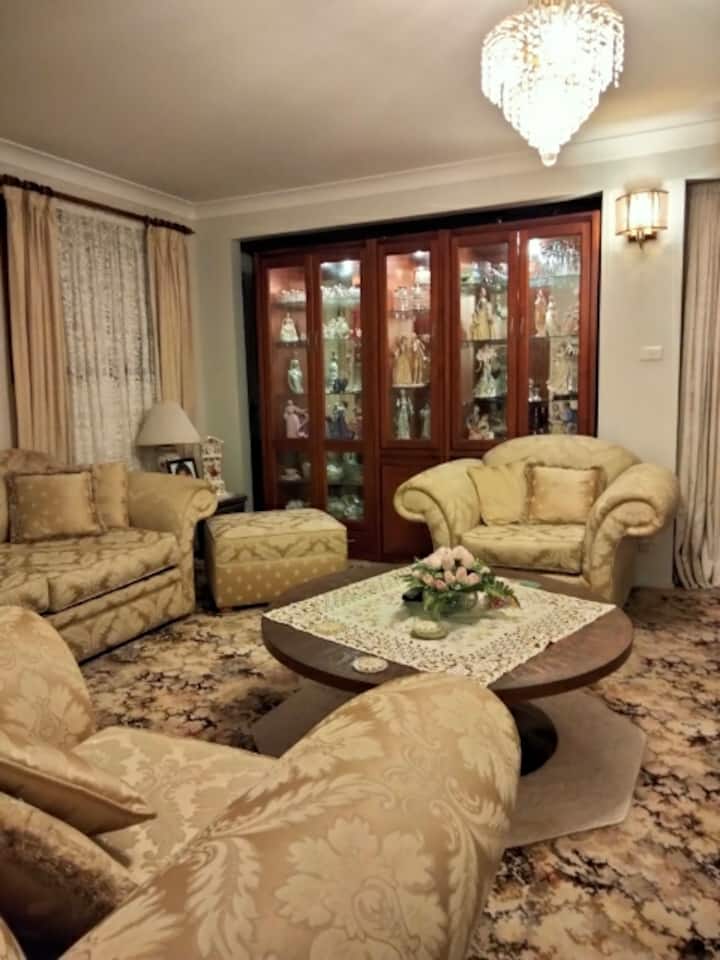 Elaine's Bed & Breakfast {2} - Laurieton