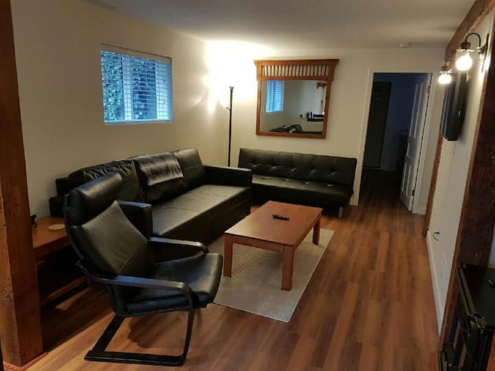 Heart Of Kitsilano 2 Bedroom Character House - Vancouver