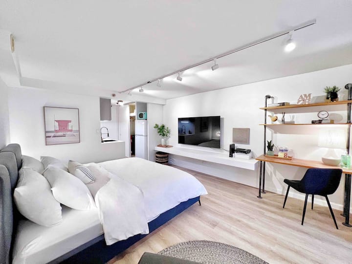 Cozy & Modern King Studio-newly Renovated-waikiki - Honolulu, HI