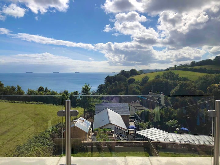 Spectacular View From Balcony Of Coastal Apartment - Shaldon