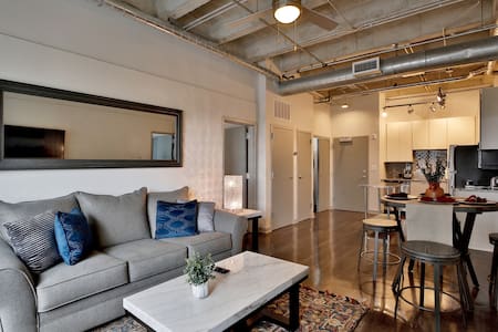 Downtown Atlanta Vacation Rentals & Homes - Atlanta, GA | Airbnb