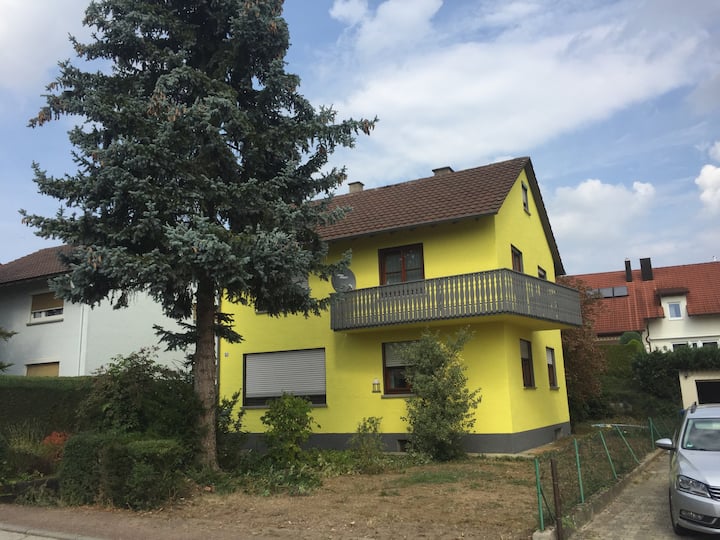 Einfamilienhaus In Bad Rappenau Sehr Ruhige Lage - Bad Rappenau