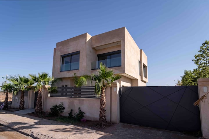 Villa Moderne à 8km Du Centre. Piscine Chauffée ! - Marrakesh