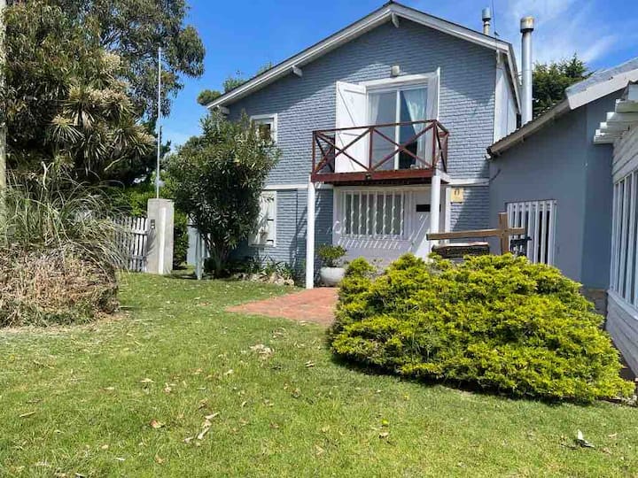 Los Acantilados El Rancho De Chatrán Balcón Al Mar - Mar del Plata