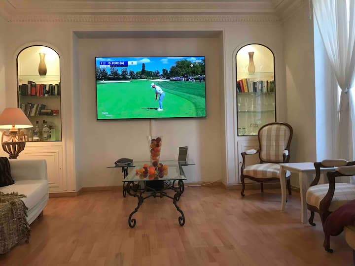 1st Floor Rue Notre Dame  Fabulous 3 Bed Apartment - Cannes
