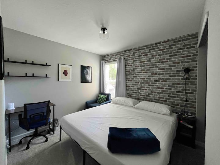 Clean King W/ Blackout Curtains 5 Mins To Downtown - Cincinnati, OH