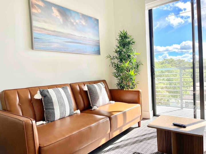 Luxury & Modern 1bed/1bath -King Bed #13 - Palm Beach, FL