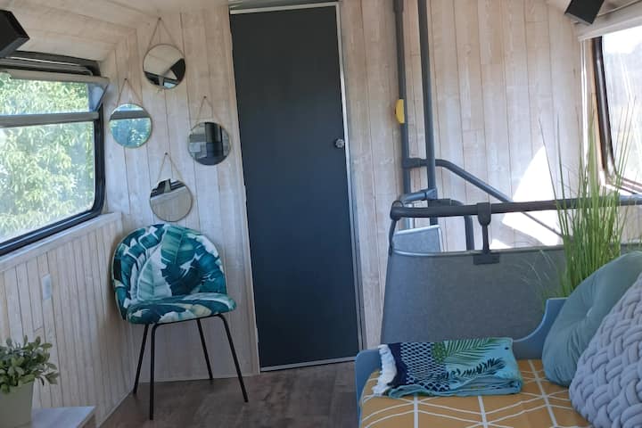 Bus Anglais 4/5 Personnes
 Avec Jacuzzi - Sarthe