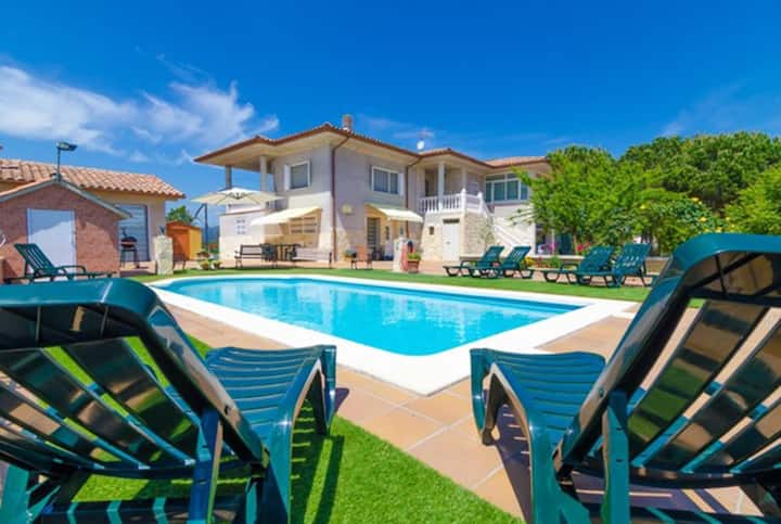 Budhaholidays-villa Nani - Costa Brava