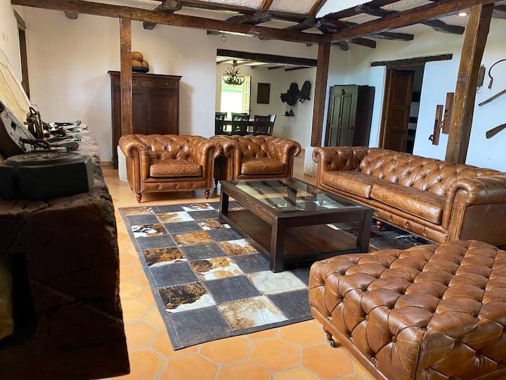 Colonial House In San Francisco Hacienda - Subachoque