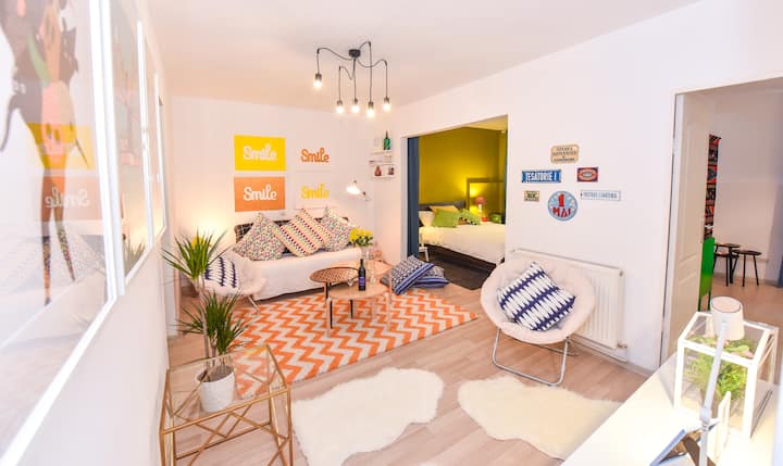Bohemian Apartment Downtown - Bucharest