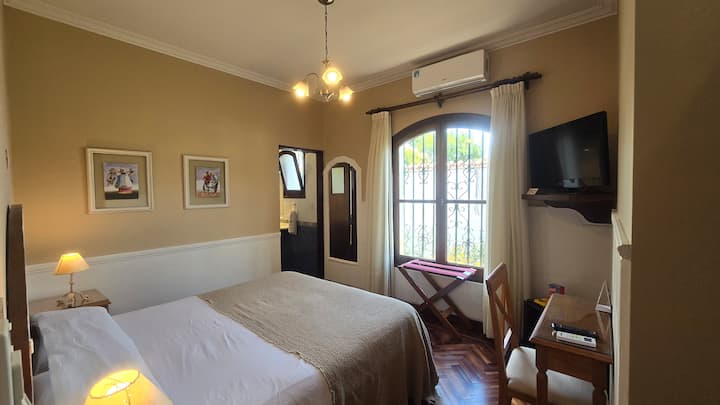 Standad, Centric, Pool,parking, Breakfast - Salta