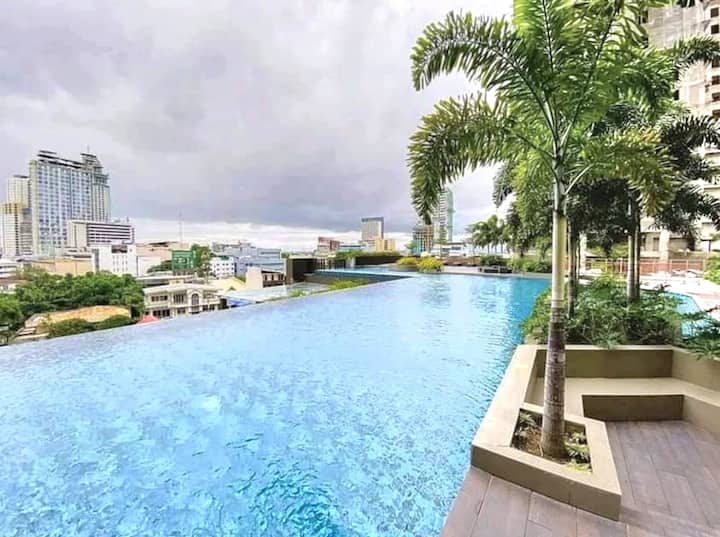 Mid-town Cebu City Condo W/balcony - Cebu City