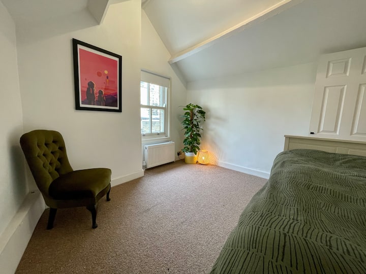 Double Private Room And Cosy Cottage - Bradford