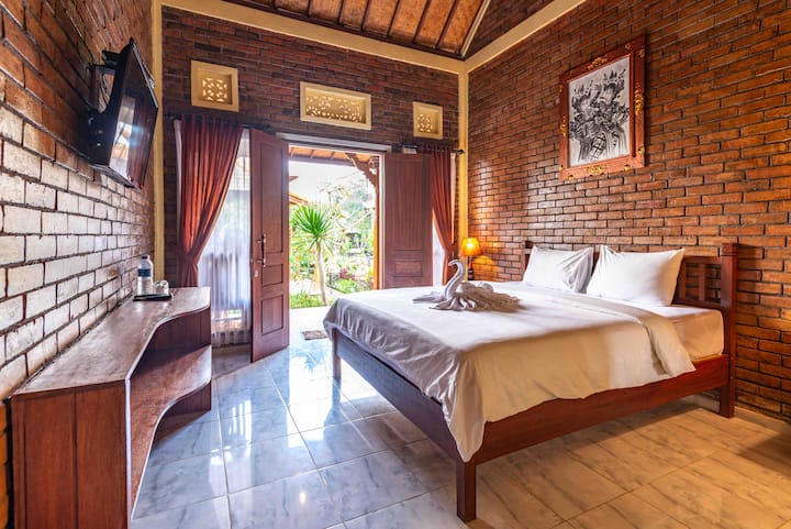 The Garuda Villa Wanagiri Terrace Garden Room. - Munduk