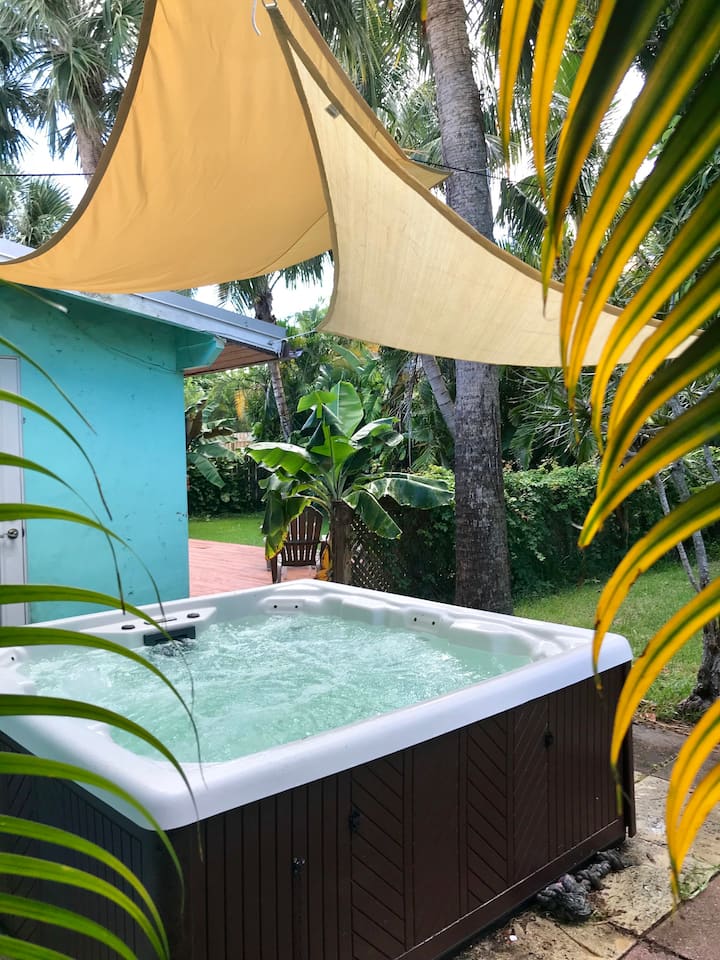 The Captains Quarters Of Delray Beach - Delray Beach, FL