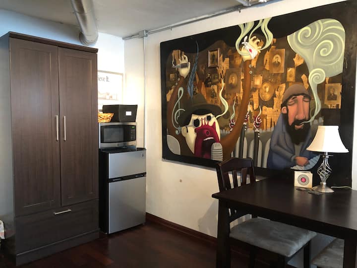 Cozy Basement Suite Near Rino - Denver, CO