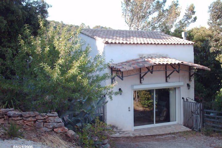 Gite Cocooning Pour Les Amoureux  Avec Piscine - Languedoc-Roussillon