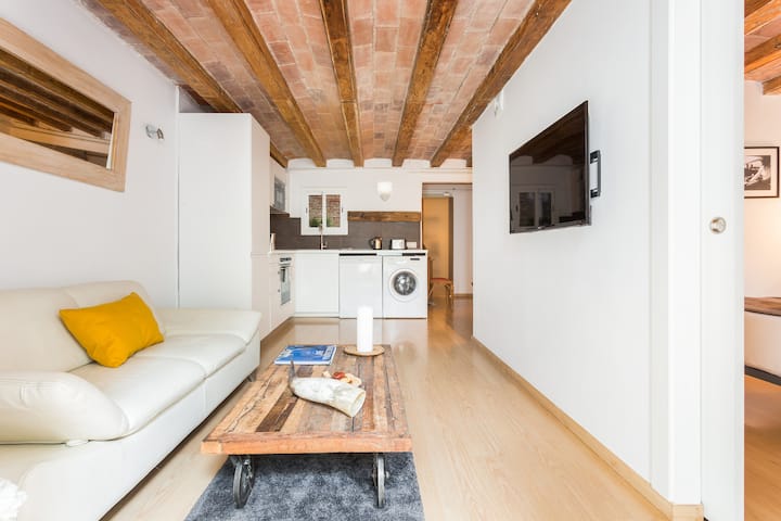 Cozy Apartment Next To Mercat Sant Antoni-ramblas - Barcelona