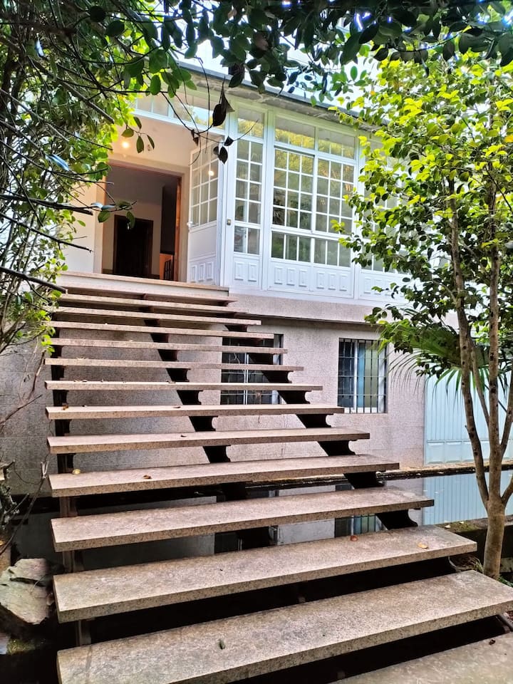 Oasis En Ponte San Lázaro - Saint-Jacques-de-Compostelle