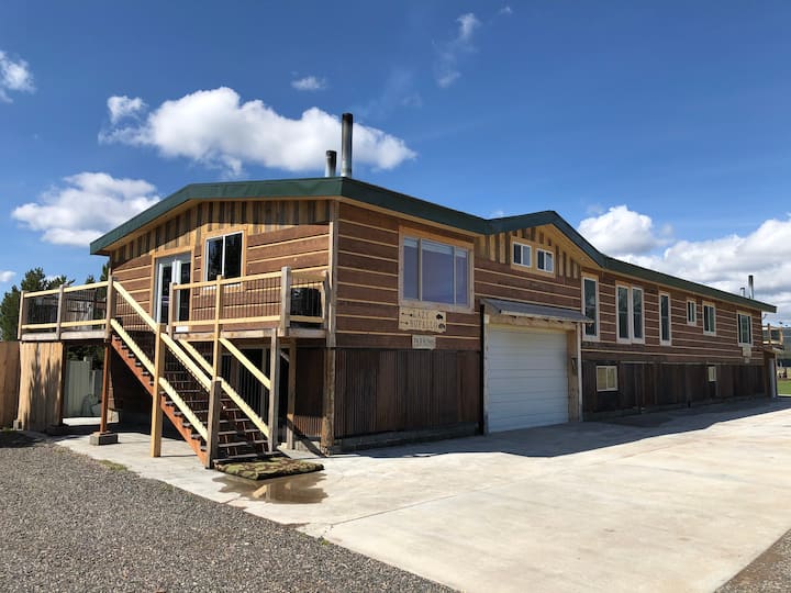 The Lazy Buffalo - Island Park, ID