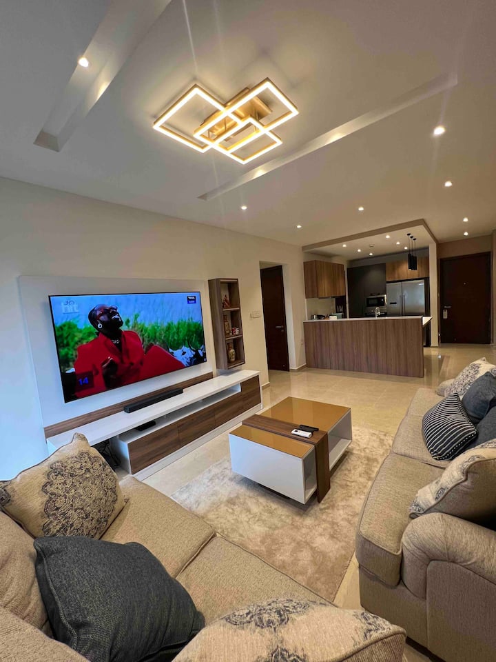 Family Friendly Feel At Solaris Osu - Accra