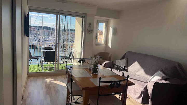 T2 Tout Confort/vue Sur Le Port / Garage /Piscine - Agde