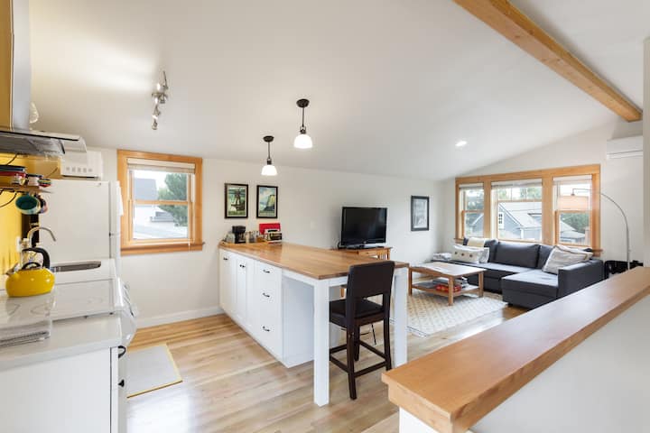 The Nest: Very Clean & Peaceful N Portland Studio - Portland, OR