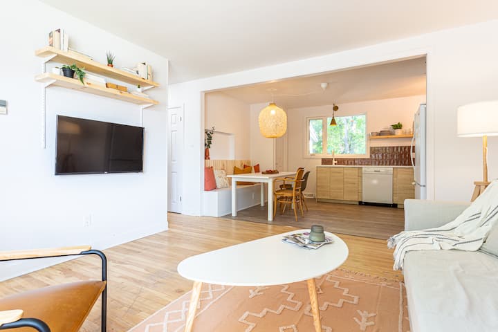 La Petite Maison Blanche / The Little White House - Québec, QC