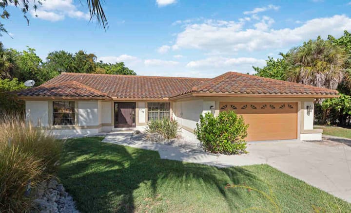 Marco Island Family Retreat - Marco Island, FL