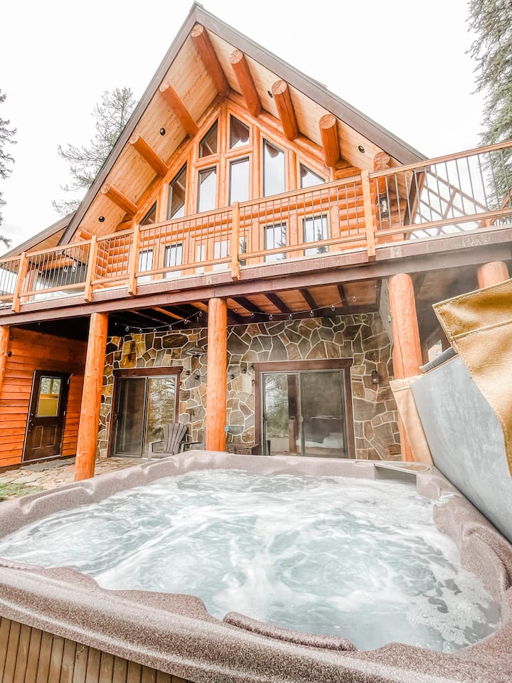 Ski-in/out Log Cabin W/ Hot Tub And Sauna - Golden