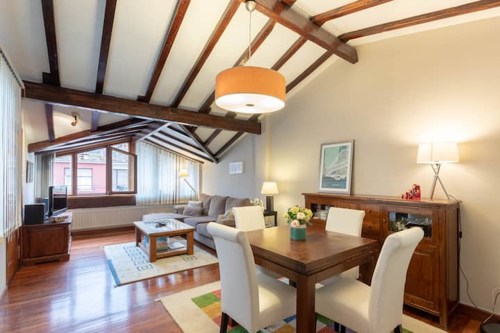 Comfortable Bedroom In The Downtown Area - Bilbao