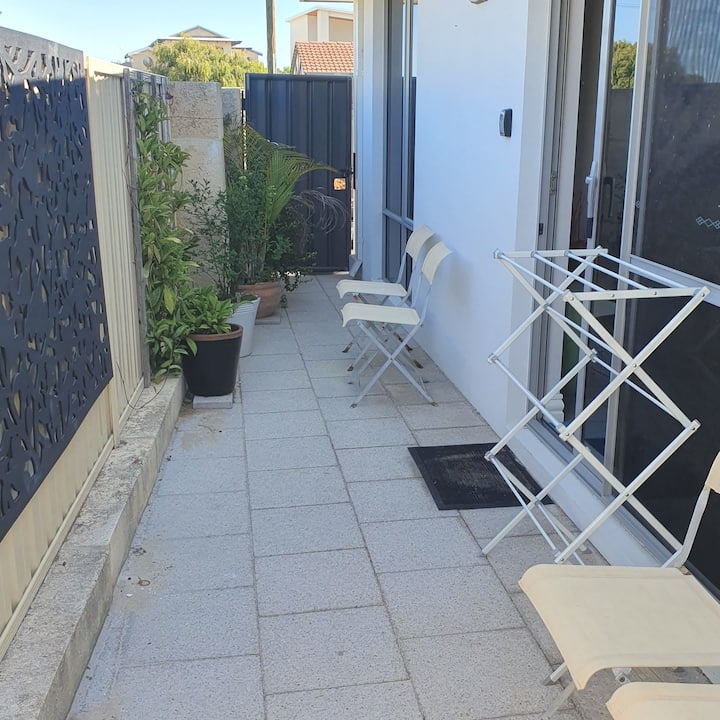 Perth, Mullaloo On The Beach - 준달럽