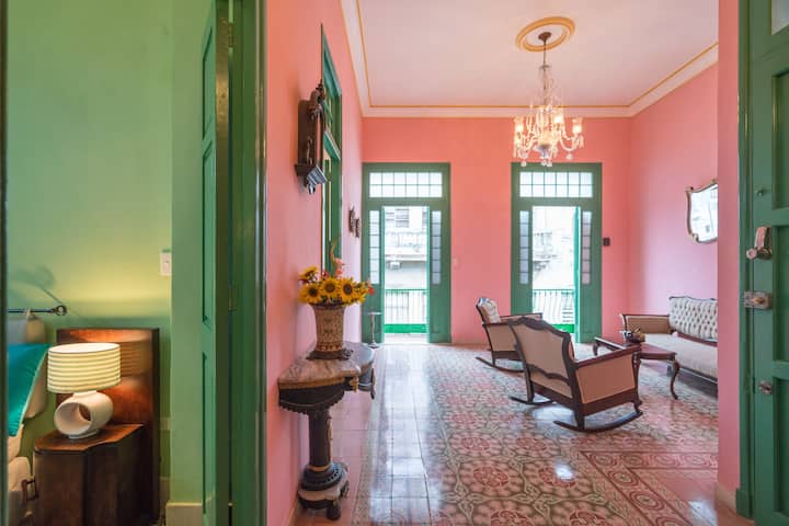 House In Havana Colonial Style,3 Rooms/3 Bathrooms - Cuba