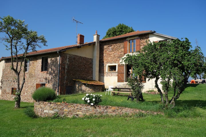 Maison De Campagne Avec Vue Et Au Calme - Roanne