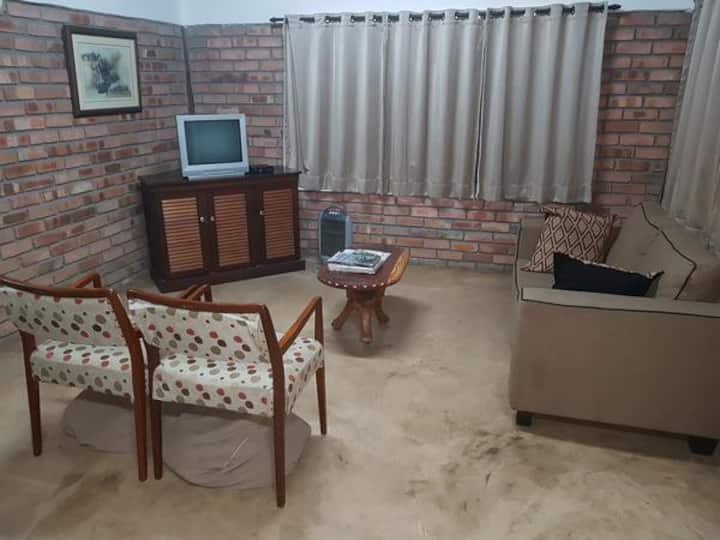 River Hill Lodge 2 Bedroom Self Catering Chalet - Komatipoort