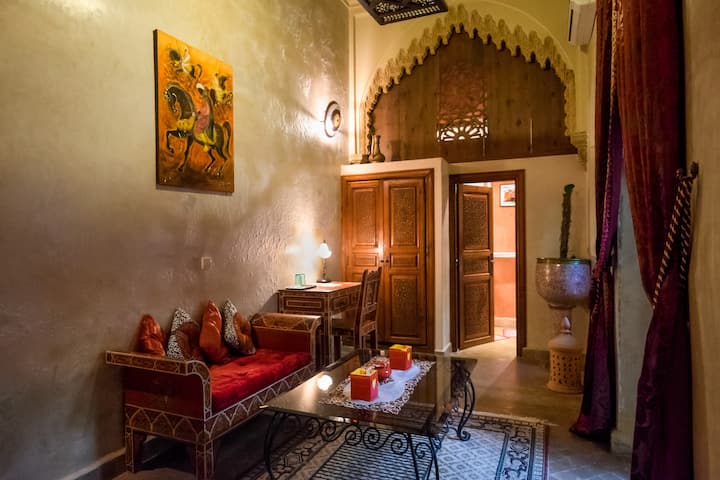 Suite Rose Avec Jacuzzi , " Riad Marlinea " - Rabat