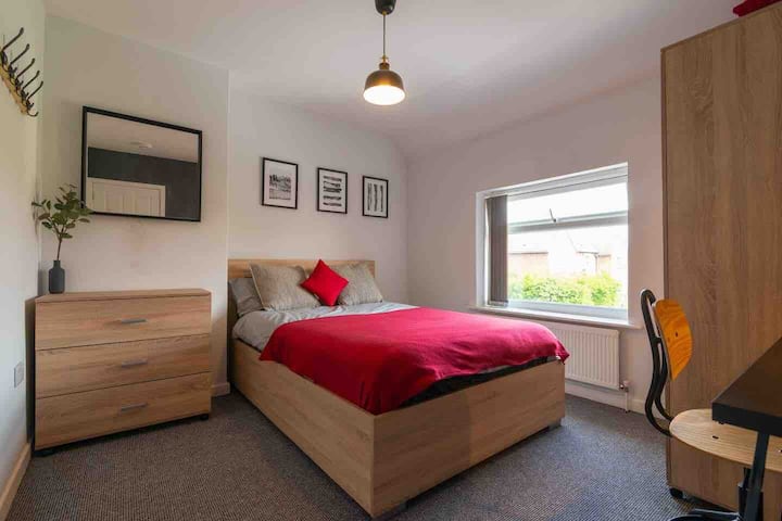 Affordable Room Near Crewe Station (4) - Crewe