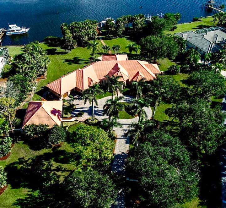 Gorgeous Gated Getaway - Stuart, FL