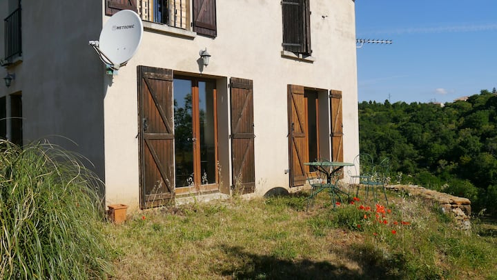 Appartement 38 M2, Ardeche Sud,  Région Aubenas.. - Aubenas