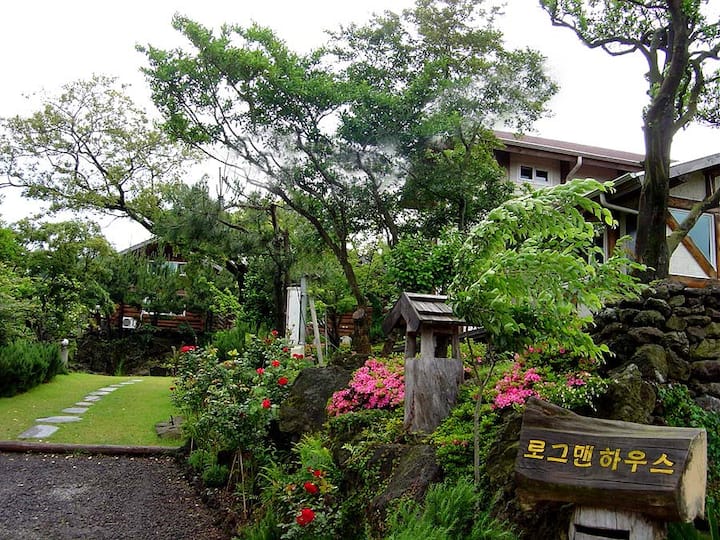 Logman House - Jeju