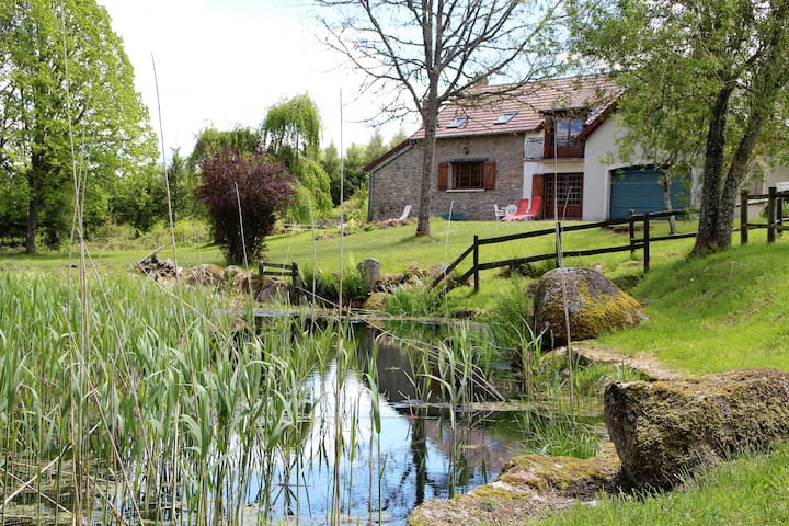 Maison Entière Avec éTang Privé Dans Cadre Sauvage - Saulieu