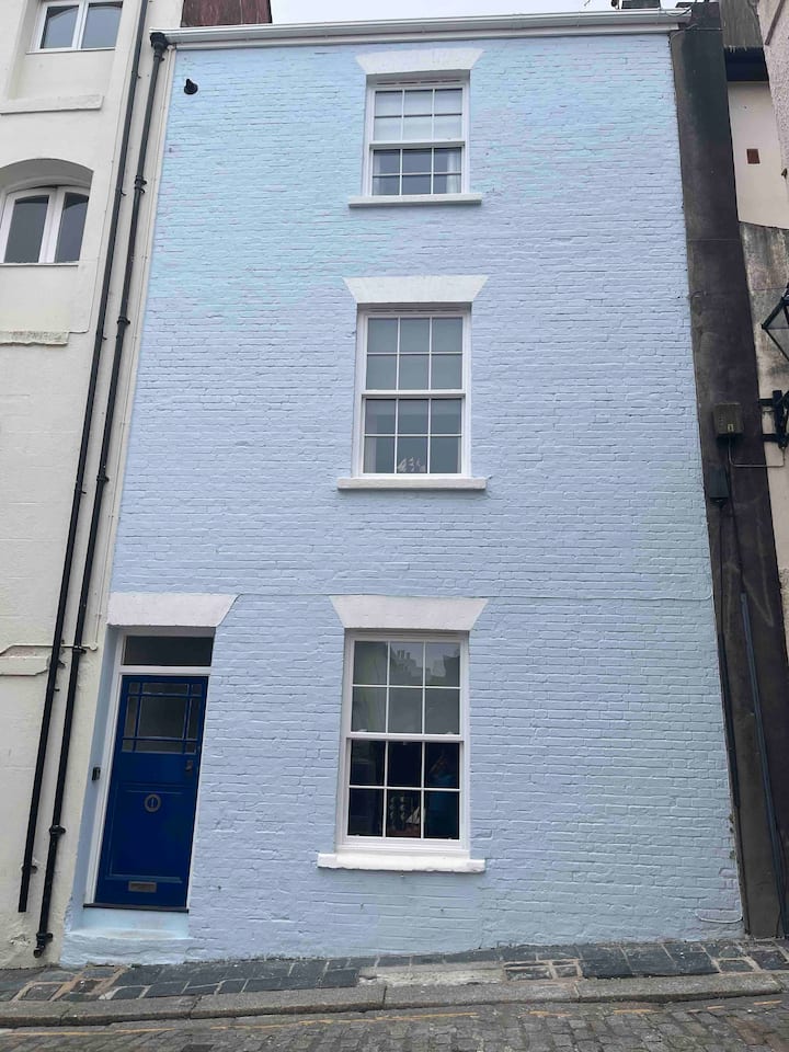 3/bed Property On The Barbican With Parking - Plymouth