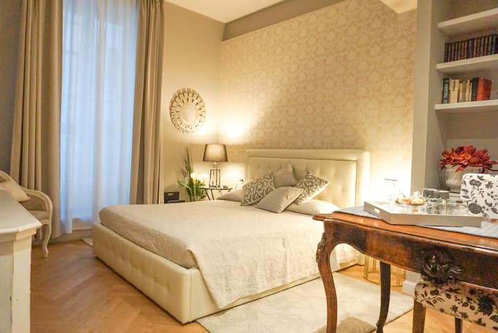 Cozy Bedroom Near Piazza Loggia - Provincia di Brescia